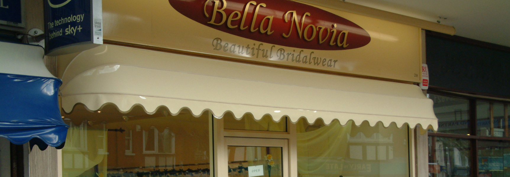 Shop Front Awnings & Canopies - Retail Awnings - Broadview