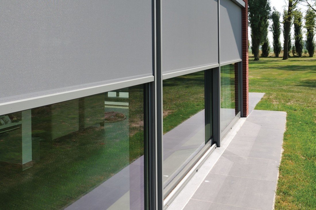 Commercial Roller Screens | Roller Screens in Southampton