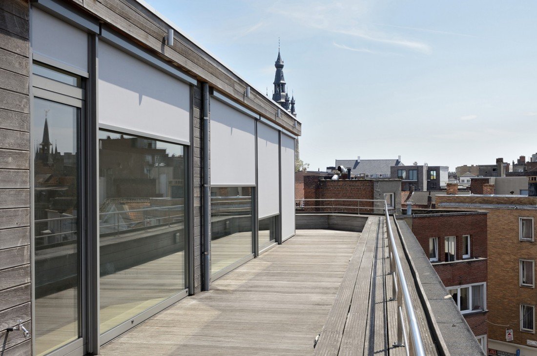 Commercial Roller Screens | Roller Screens in Hampshire